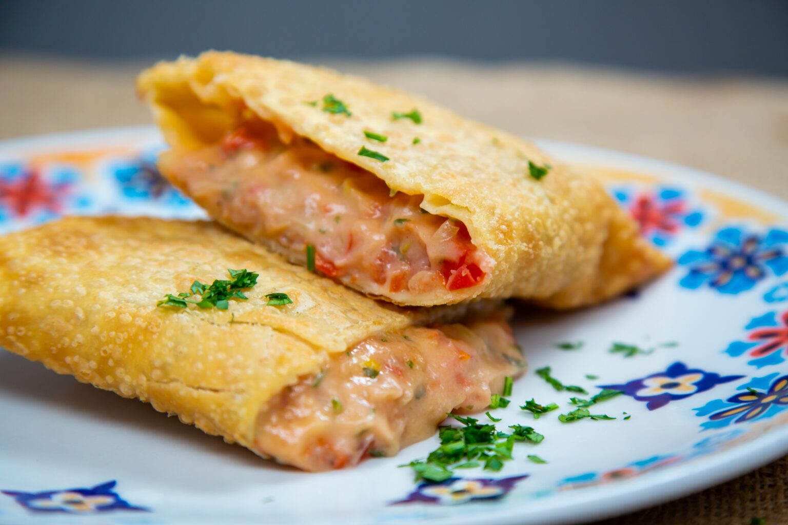 Pastel de Camarão com Catupiry – O Espanhol Tapas